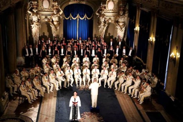 Angela Gheorghiu superstar opera singer one of the best Romanian ...